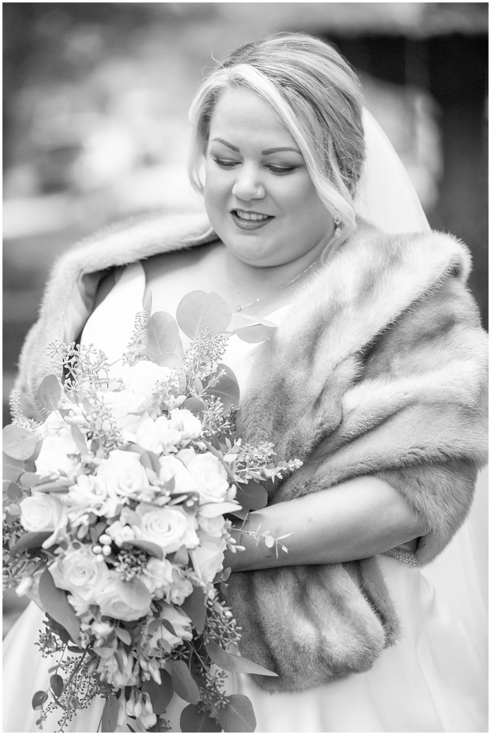 Savannah Wedding at Lafayette Square Park - Francesca Caputo Photography